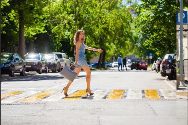 How to remove a person from a photo in Photoshop without ai (Complex ...